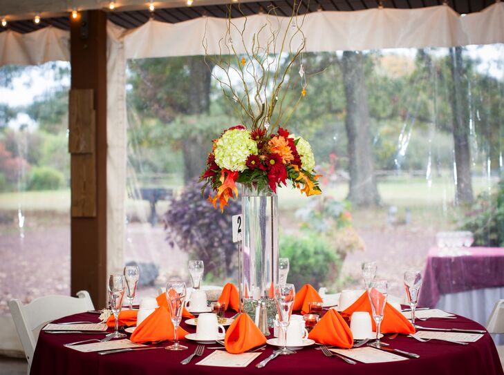 Autum-Colored Reception Decor