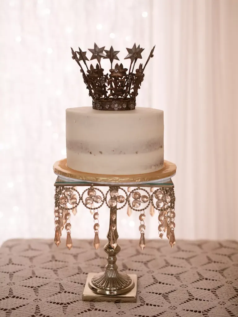 22 Bachelorette Cake Ideas for the To-Be-Wed With a Sweet Tooth