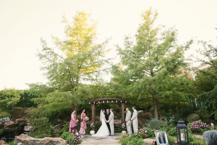 A Vintage-Inspired Fall Wedding at the Dominion House in Guthrie, Oklahoma