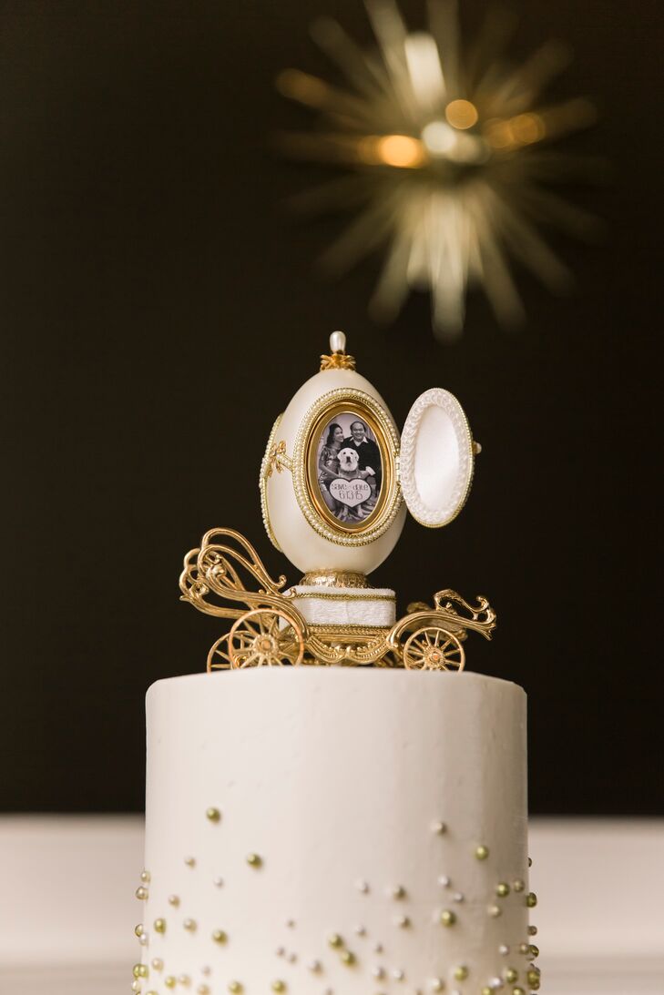 Vintage Carriage Cake Topper