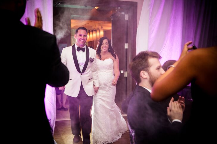 A Glamorous, Unconventional Wedding at the Oceanaire Resort Hotel in ...
