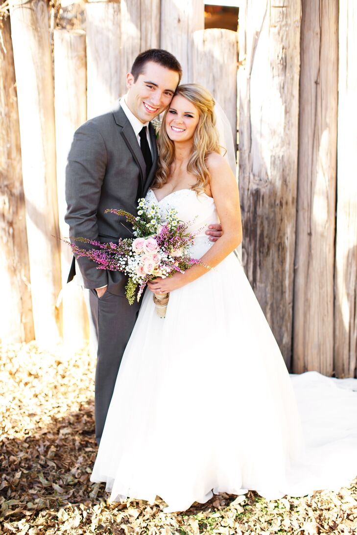 A Rustic Vintage Wedding at Fulford Barn in Brownfield, Texas