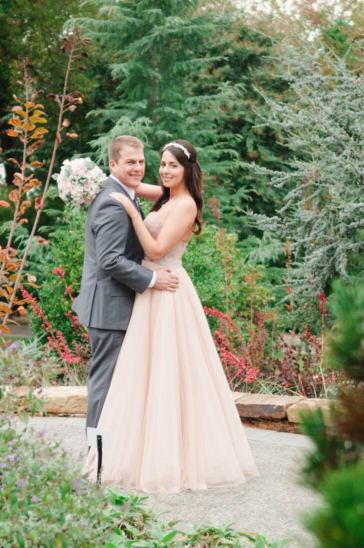 An Intimate Garden Wedding at Alex Camp House at the Dallas Arboretum ...