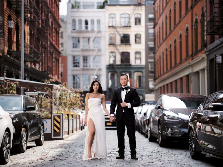 This Couple Took Pictures All Over Manhattan for Their New York City ...