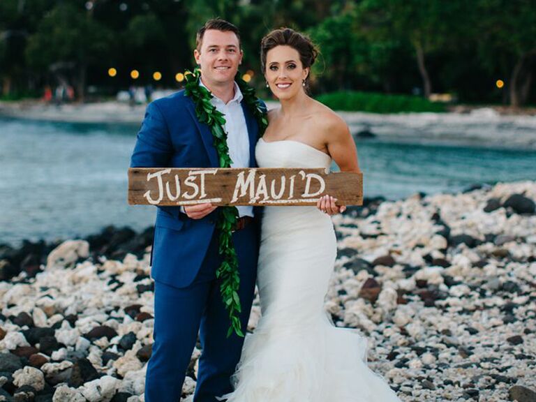 Funny Wedding Signs: 16 Playful Wedding Signs Your Guests Will Love