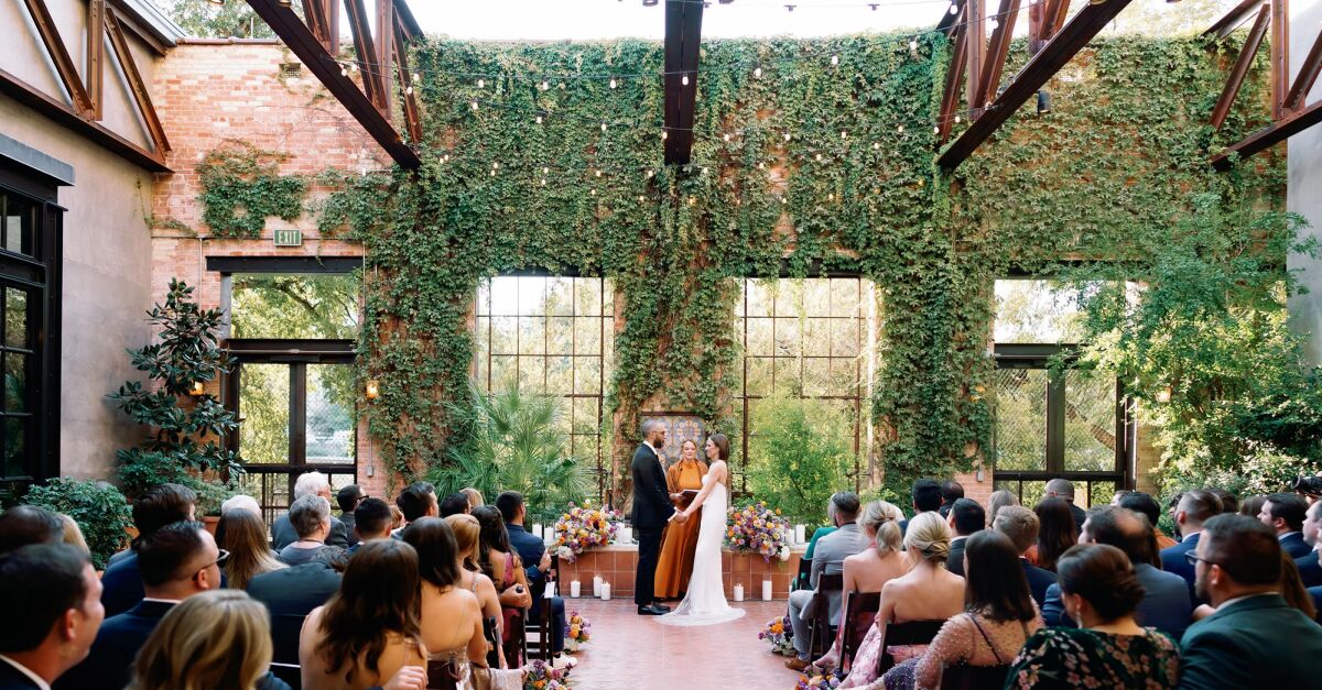 What's the Difference Between a Wedding Reception vs. Ceremony?