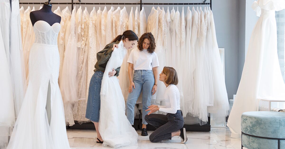 What’s a Wedding Stylist, and Do You Need One?