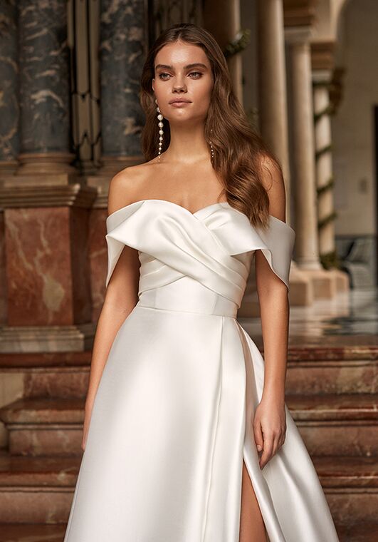 Moonlight Tango T112 Wedding Dress | The Knot