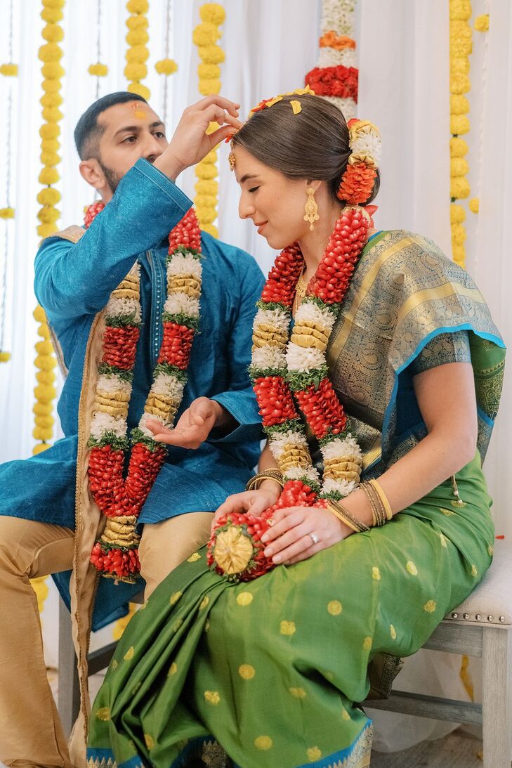 Hindu Groom Applying Sindoor Powder to Bride's Head During Traditional ...