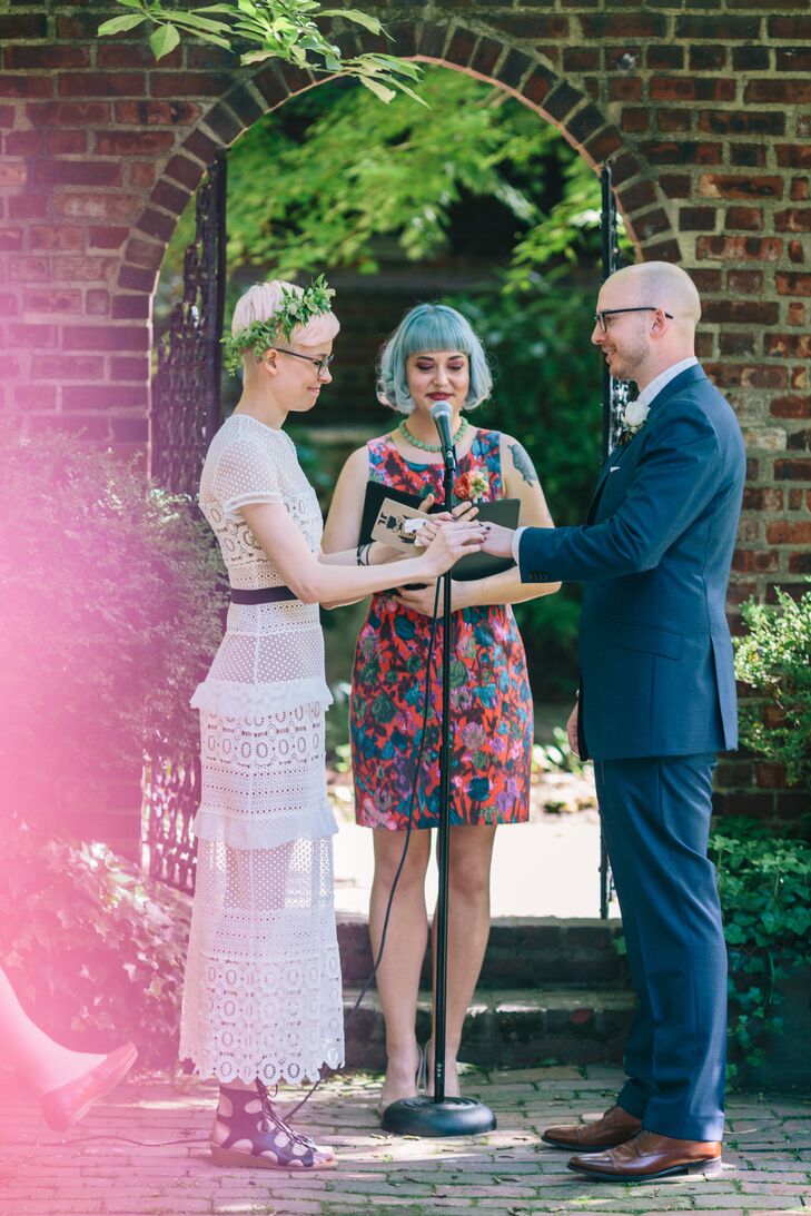A Colorful, Creative Wedding at the National Society of the Colonial ...