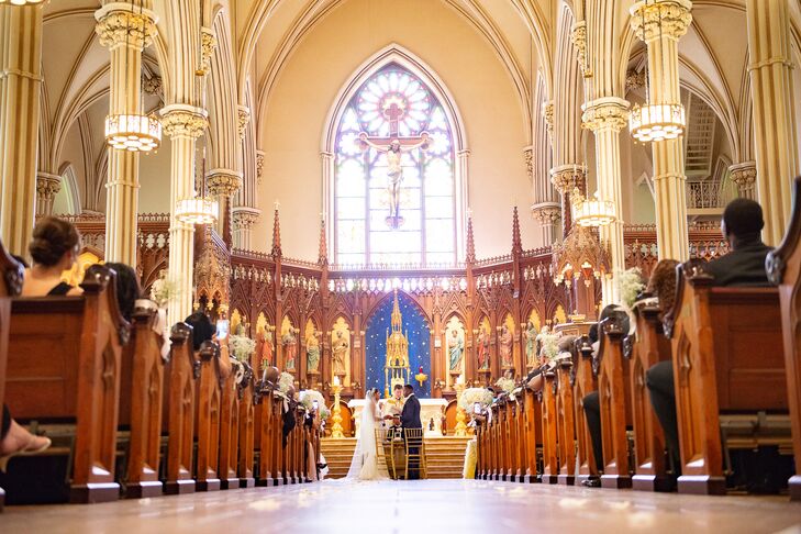 Wedding Ceremony at Basilica of St. Patrick's Old Cathedral in New York ...