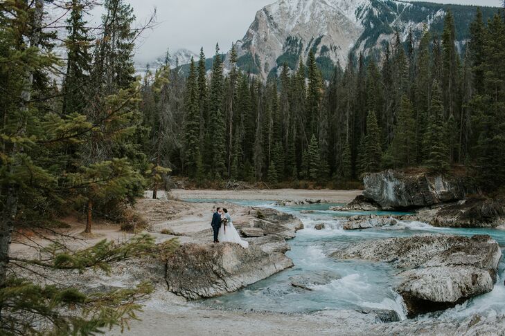 A Rustic Fall Wedding at Emerald Lake Lodge in British Columbia, Canada