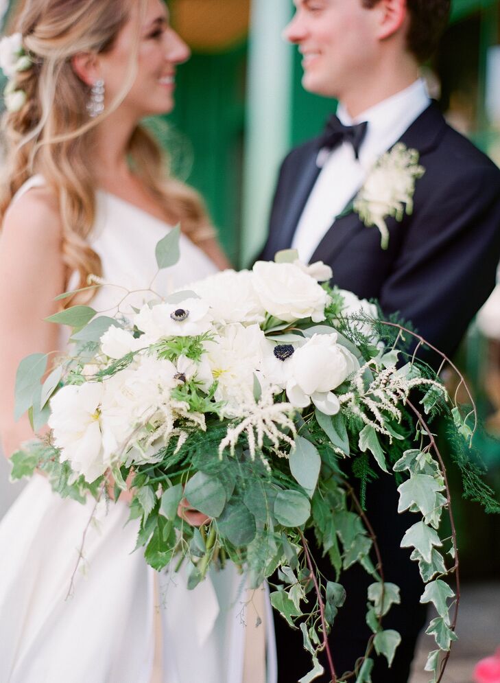 Cascading Bohemian Ivy and White Floral Bouquet