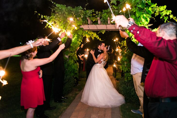 A Romantic Wedding at Bernhardt Winery in Plantersville, Texas