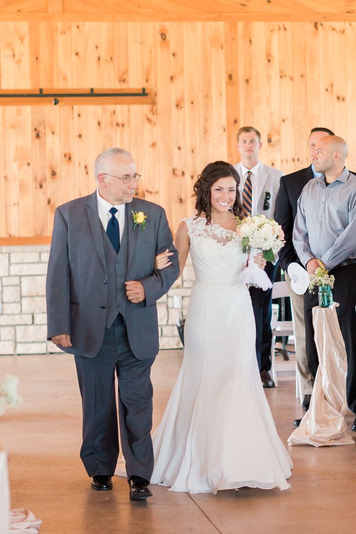 A Simple, Rustic Wedding at Purcell Friendship Hall in Hershey ...