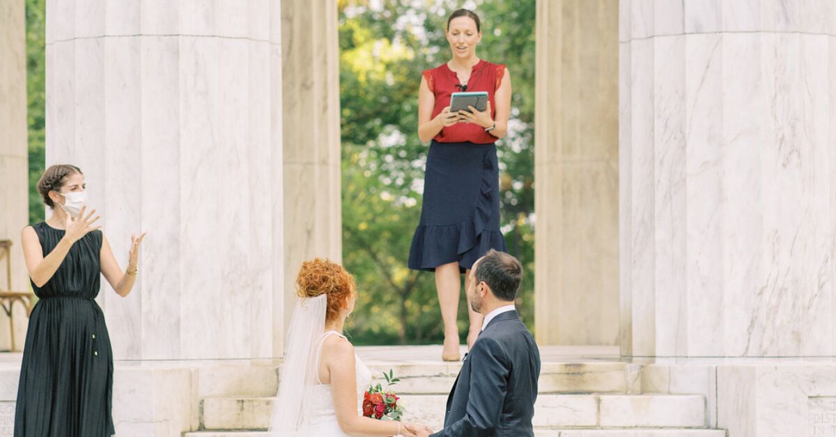 How to Accommodate Deaf & Hearing-Impaired Wedding Guests