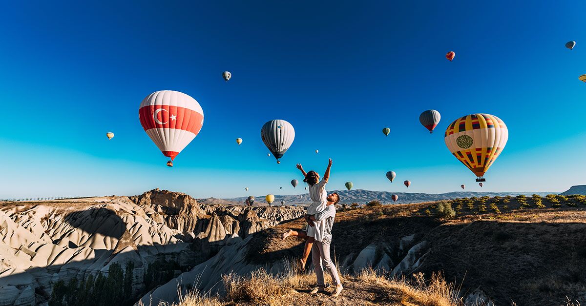 Your Guide to Turkish Wedding Traditions & Customs