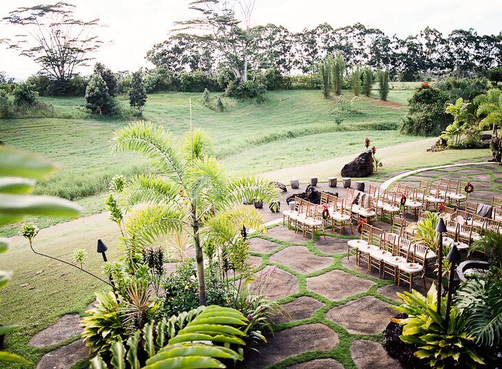 An Elegant, Tropical Wedding at Makanalani in Kauai, Hawaii