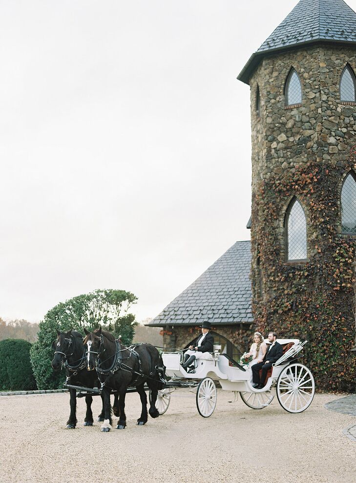 Bride and Groom in Horse-Drawn Carriage Outside Estate Venue, Royal ...
