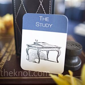 Clue-Themed Wedding Centerpieces