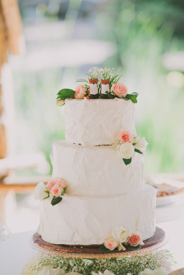 Rustic White Wedding Cake Topped with Foxes
