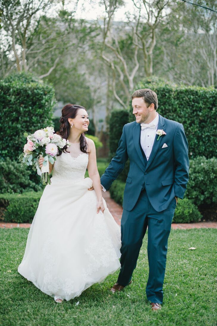 A Classic Wedding at River Oaks Garden Club Forum of Civics in Houston ...
