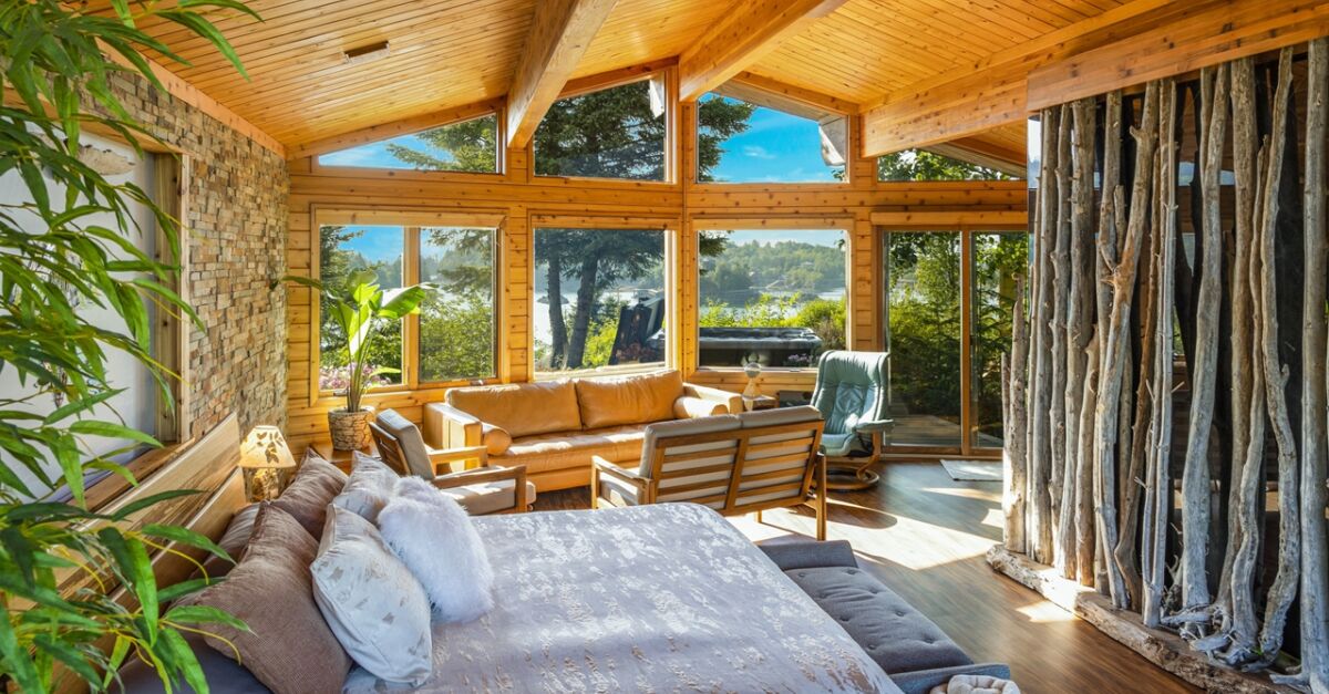 The 12 Most Romantic Getaways in Alaska for Couples