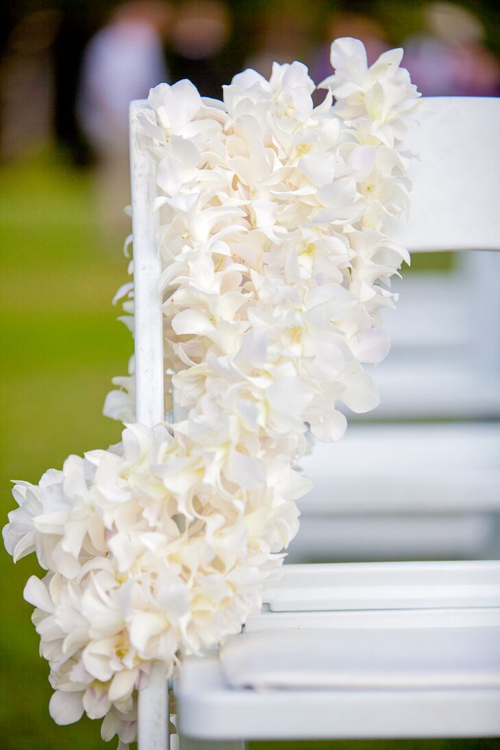 White Hawaiian Leis Aisle Decoration