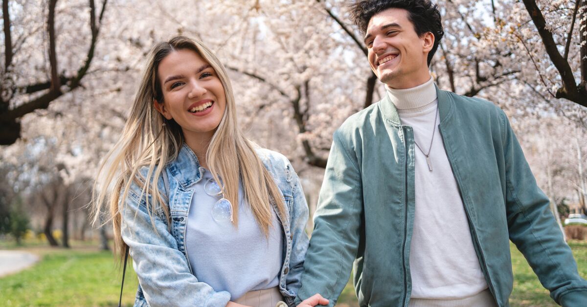 25 Spring Date Ideas to Enjoy as The Weather Warms Up